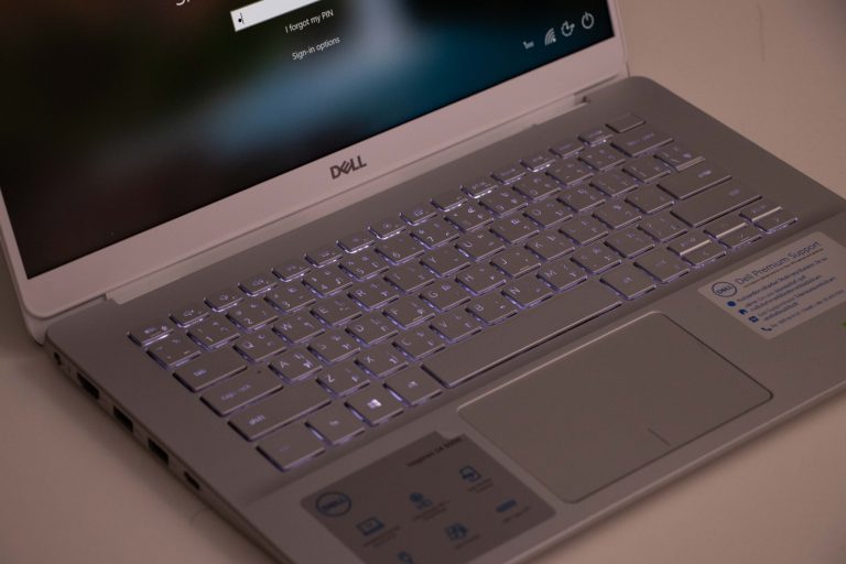 รีวิว Dell Inspiron 5490 Modern PC ขุมพลัง Intel Gen 10 - BaNANA